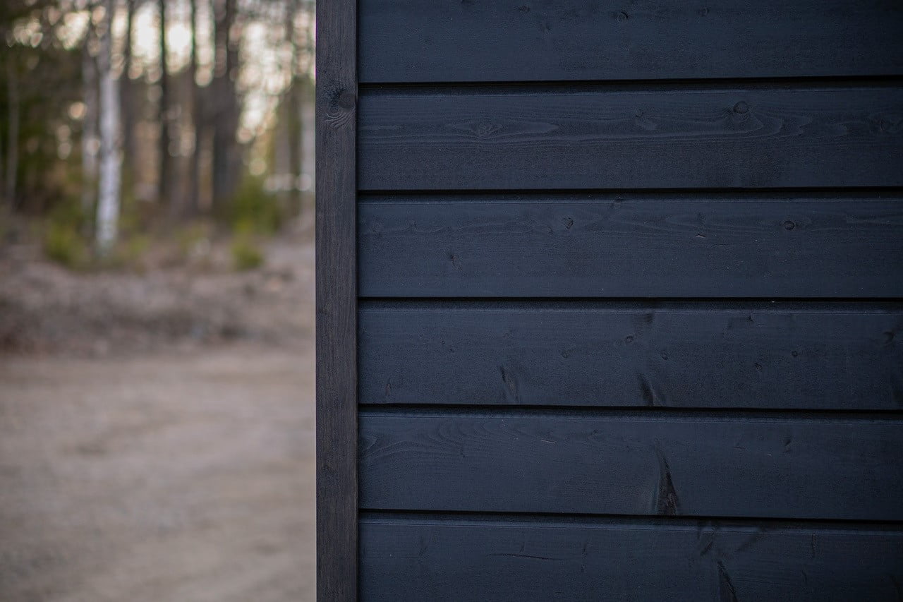 Surface painted timber - Puuinfo