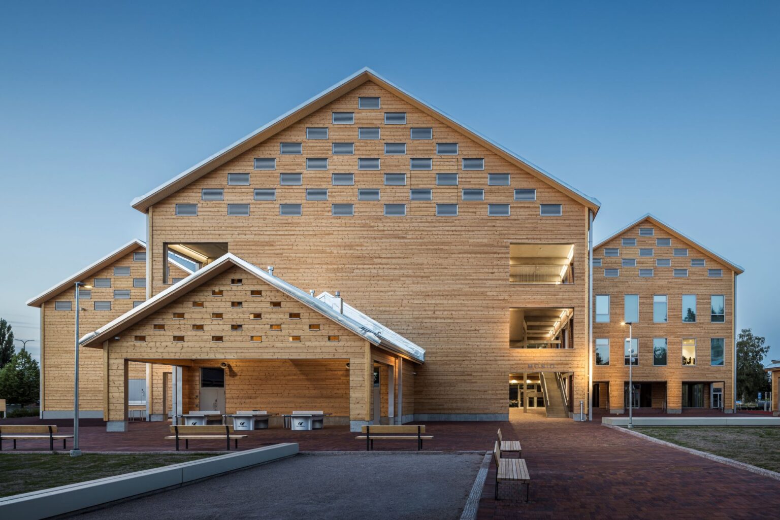 Monio Upper Secondary School and Cultural Centre wins 2023 Wood Award ...